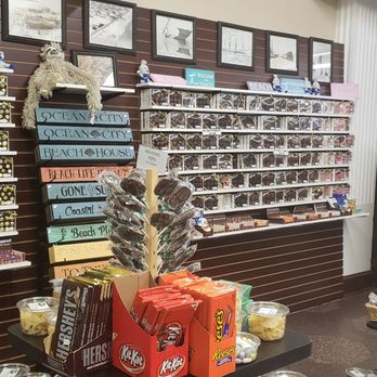 SHRIVER’S SALT WATER TAFFY & FUDGE - Updated August 2025 - 102 Photos ...