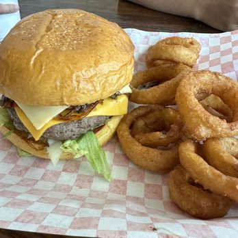 BURGER 82 - Updated March 2025 - 168 Photos & 186 Reviews - 880 W ...