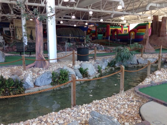 HOLLYWOOD CONNECTIONS - Updated October 2025 - 32 Photos & 34 Reviews ...