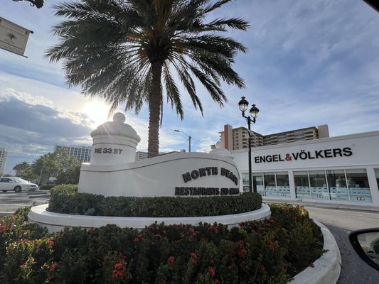 NORTH BEACH RESTAURANTS AND SHOPPES - Updated October 2025 - 18 Photos ...