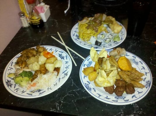 HUNAN HOUSE - 26 Reviews - Chinese - 2100 Roanoke St, Christiansburg ...