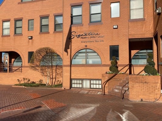 SIGNATURE FEDERAL CREDIT UNION - Updated December 2025 - 11 Photos - 12 ...