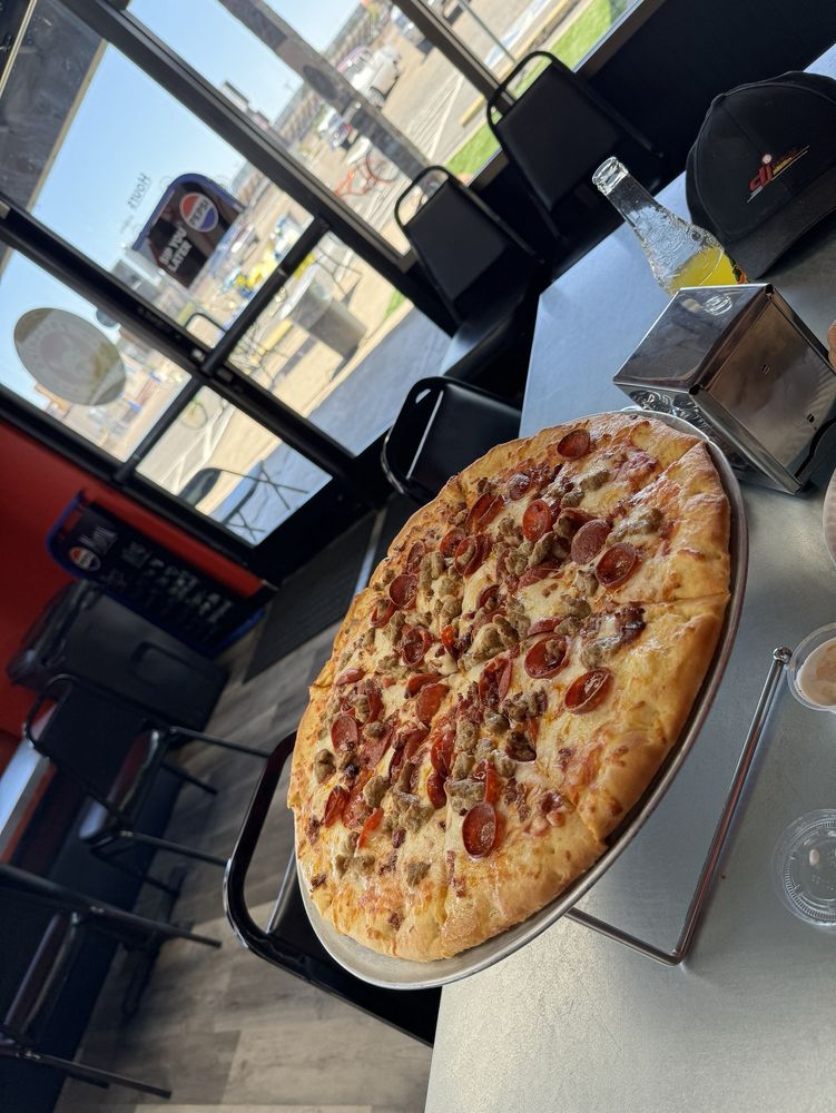 FRENCHIES PIZZA - Updated May 2025 - 8525 Grand Ave, Peoria, Arizona ...