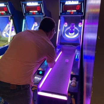 QUARTERS ARCADE BAR - Updated June 2025 - 92 Photos & 128 Reviews - 5 E ...