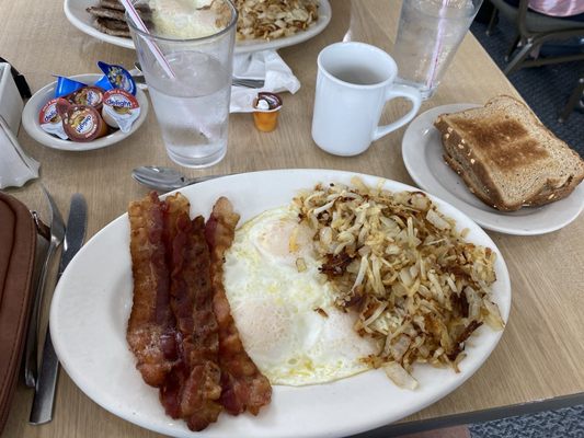 AM CAFE - Updated August 2025 - 24 Photos & 17 Reviews - 2615 W ...