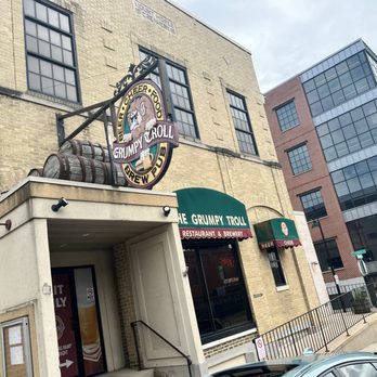 THE GRUMPY TROLL - Updated December 2025 - 458 Photos & 445 Reviews ...