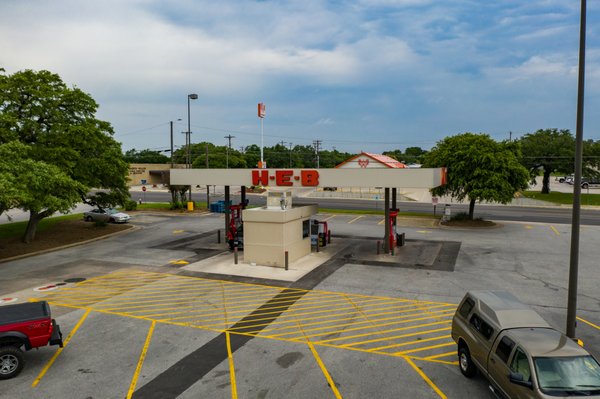 H-E-B - Updated October 2025 - 19 Reviews - 105 S Boundary St, Burnet ...