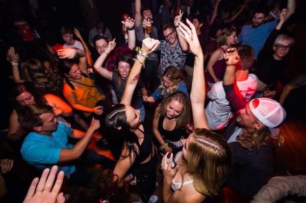 THE BADLANDER - Updated January 2026 - 16 Reviews - 208 Ryman St ...