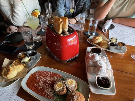 LAGO EAST BANK - Updated July 2025 - 412 Photos & 405 Reviews - 1091 W ...