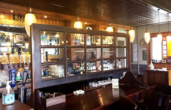 IRISH HOUSE RESTAURANT AND TRINITY PUB - 17 Photos & 10 Reviews - 429 ...