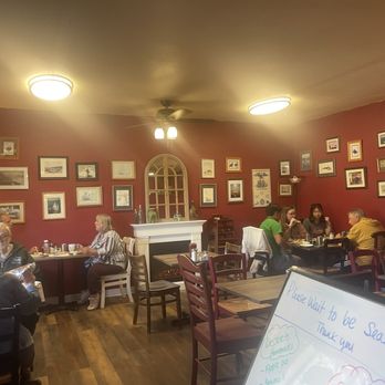 FISHTAILS CAFE - Updated July 2024 - 171 Photos & 313 Reviews - 3101 ...