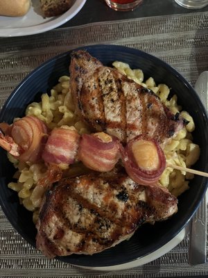 COACH LIGHT INN - Updated July 2025 - 32 Photos & 20 Reviews - 5555 ...