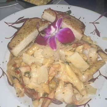 SASHA - Updated December 2025 - 76 Photos & 36 Reviews - 14865 Inwood ...