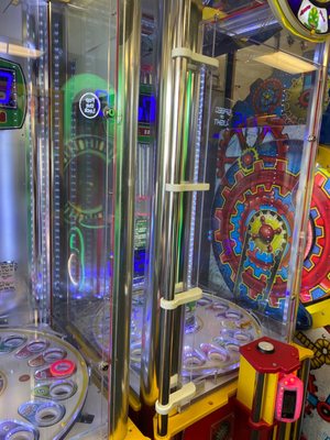 NICKELMANIA - 99 Photos & 79 Reviews - 6051 S State St, Murray, Utah ...