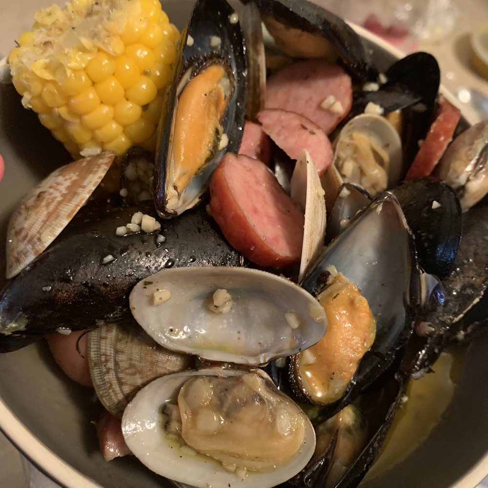 The Best 10 Seafood Restaurants near Frank's Diner in Redford, MI - Yelp