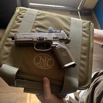 RED RIFLE - Updated August 2024 - 220 Photos & 335 Reviews - 1505 E Del ...