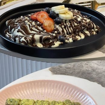 COCOMELT - Updated October 2025 - 77 Photos & 38 Reviews - 527 E ...