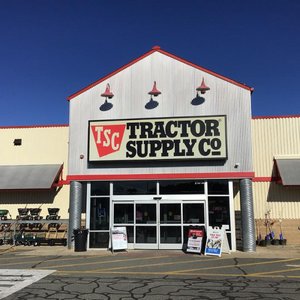 TRACTOR SUPPLY - Updated May 2025 - 406 Main St, Plympton ...