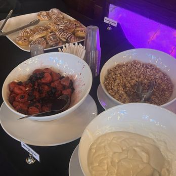 VICE - Updated January 2025 - 324 Photos & 282 Reviews - 500 Pearl St ...