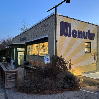 MONUTS - Updated November 2024 - 684 Photos & 589 Reviews - 1002 Ninth ...