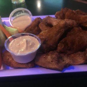 SHAMROCKS GRILL AND PUB - 180 Photos & 304 Reviews - 995 7th St W ...