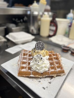 & WAFFLES - Updated October 2025 - 196 Photos & 108 Reviews - 95 Pine ...