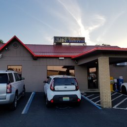 HUNT’S SEAFOOD RESTAURANT & OYSTER BAR - Updated December 2025 - 132 ...