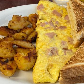 APRON CAFE - Updated July 2025 - 36 Photos & 39 Reviews - 75 Academy Dr ...