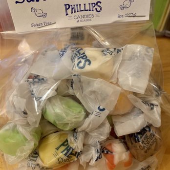 PHILLIPS CANDIES - Updated April 2025 - 62 Photos & 63 Reviews - 217 ...