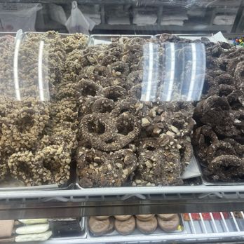 MORETTI BAKERY - Updated September 2024 - 105 Photos & 80 Reviews - 640 ...