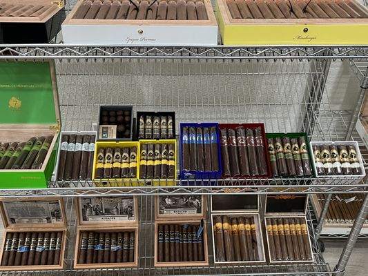 CIGAR KING - Updated December 2025 - 67 Photos & 84 Reviews - 7830 E ...