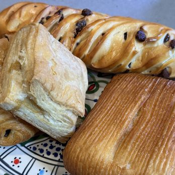 MAISON BENOIT - Updated November 2024 - 444 Photos & 282 Reviews - 402 ...