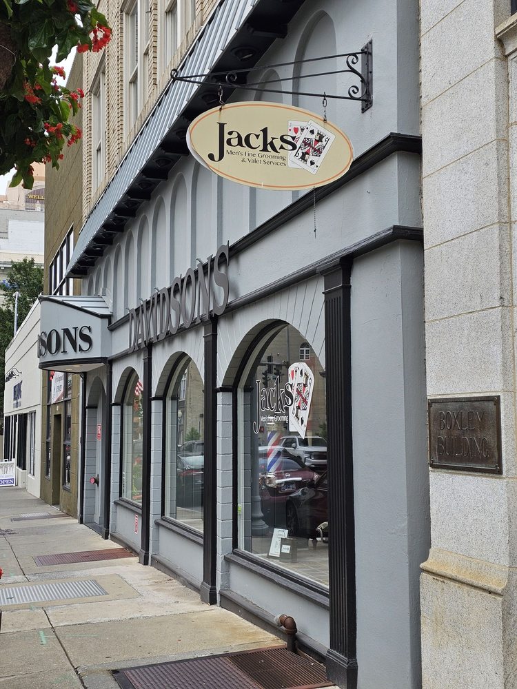 JACKS - Updated November 2024 - 49 Photos & 31 Reviews - 412 S ...