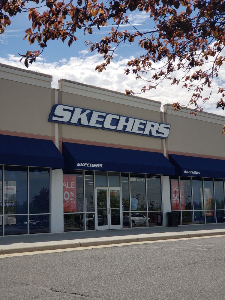 SKECHERS - Updated May 2024 - 12 Photos - 45575 Dulles Eastern Plz ...