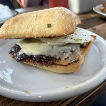 THE MONT - Updated May 2024 - 100 Photos & 96 Reviews - 2411 SE Belmont ...