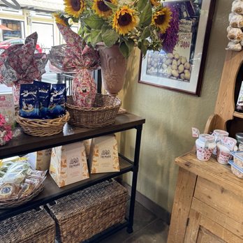 ZIA’S DELICATESSEN - Updated January 2026 - 232 Photos & 426 Reviews ...