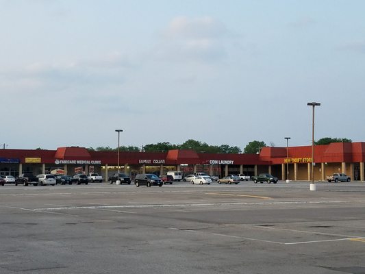 WALNUT PLAZA - Updated January 2026 - 1920 Walnut Plz, Carrollton ...