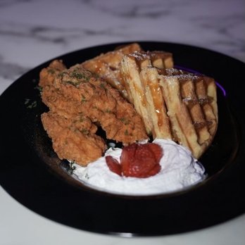 MAYA LOUNGE - Updated April 2025 - 56 Photos & 26 Reviews - 12513 ...