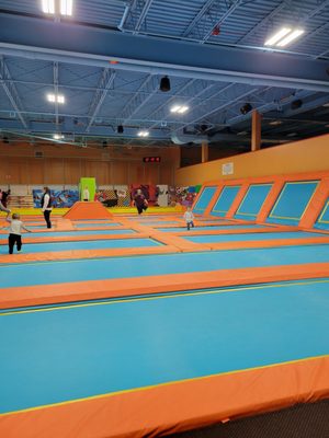 FUN IN TRAMPOLINE PARK - Updated December 2025 - 11 Reviews - 653 S ...