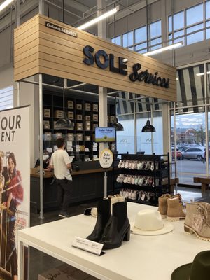 DSW DESIGNER SHOE WAREHOUSE - Updated October 2025 - 37 Photos & 37 ...