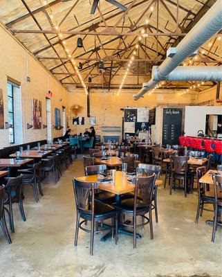 MUD BUGS A CAJUN JOINT - Updated December 2025 - 356 Photos & 342 ...