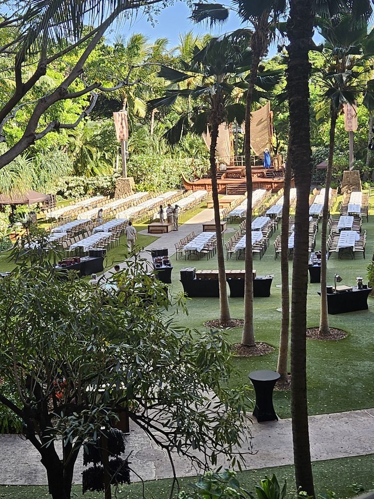 DVC SHOP RENTALS - Updated September 2025 - 23 Reviews - 1900 N Loop Rd ...