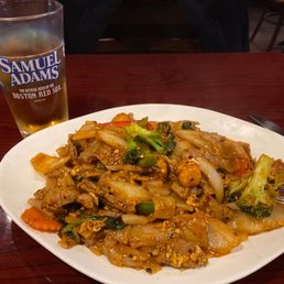 MONTIEN THAI RESTAURANT - 514 Photos & 493 Reviews - 63 Stuart St ...