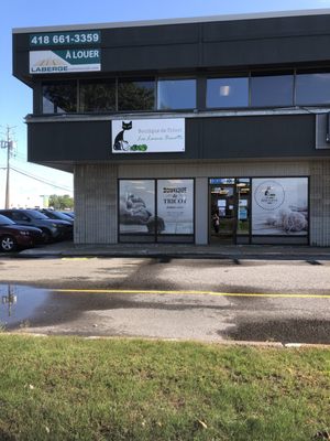 LES LAINES BISCOTTE - Updated December 2025 - 1200 Avenue Saint-Jean ...