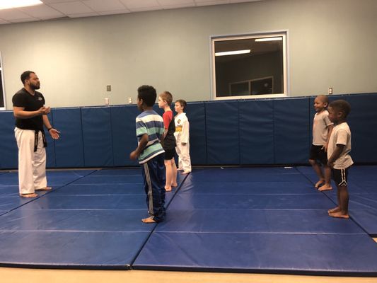 INDIANAPOLIS HEALTHPLEX - 74 Photos & 31 Reviews - Gyms - 3660 Guion Rd ...