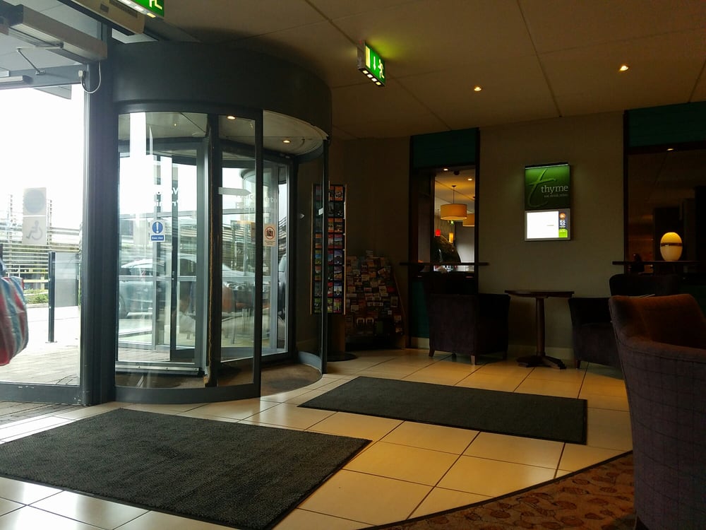 PREMIER INN - Updated June 2025 - 28 Photos & 16 Reviews - Airside ...