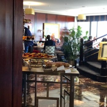 THE CENTER CLUB - Updated December 2025 - 60 Photos & 28 Reviews - 100 ...