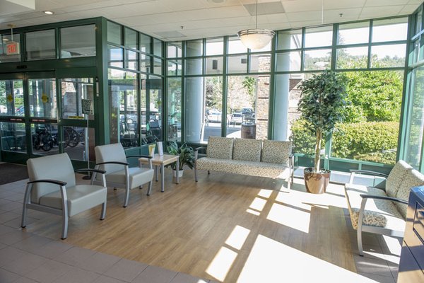 BAYSTATE FRANKLIN MEDICAL CENTER - Updated October 2025 - 12 Photos & 23 Reviews - 164 High St ...