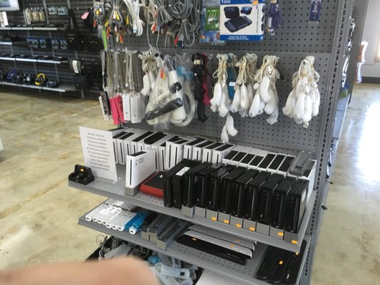 GOODWILL COMPUTER STORE - Updated October 2025 - 14 Photos - 2734 ...