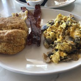 THE KITCHEN TABLE AT RELISH - Updated July 2025 - 188 Photos & 113 ...